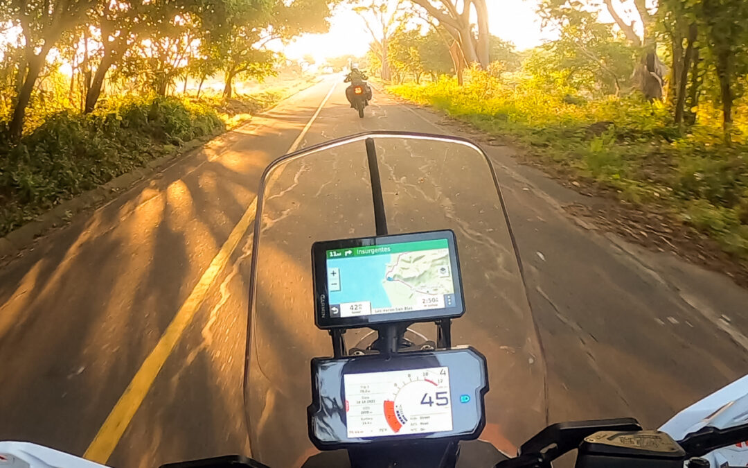 [Review] The Zumo XT & the Group Ride Radio by Garmin – Adventure Rig