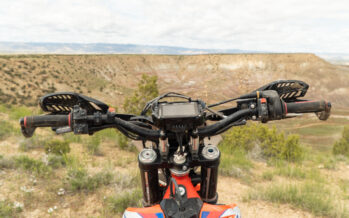 [Review] The Voyager Pro Protector by Trail Tech – Adventure Rig